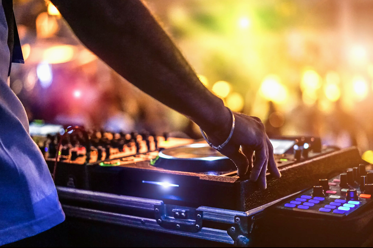 Feierabend auf Zündung: CUPRA & Škoda After-Work-Party - Cityfan